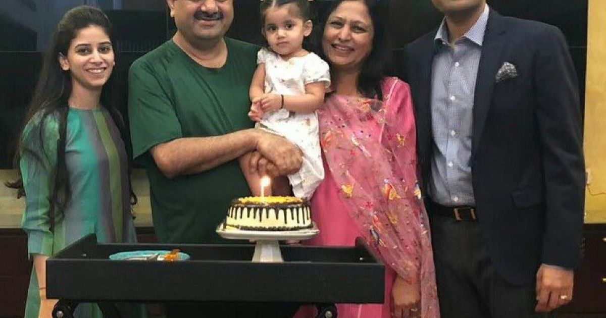 Gia thế "không tầm thường" của Paridhi Shroff, con dâu của tỷ phú giàu ...